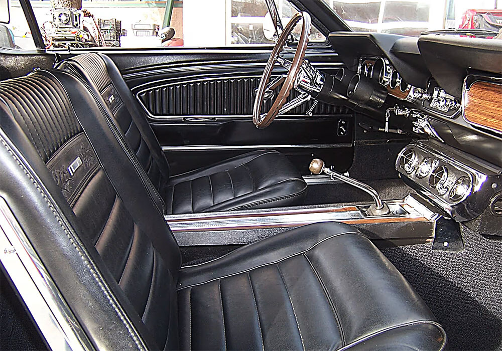 Ford Mustang Data Plate: What Is It and What Can It Tell You?