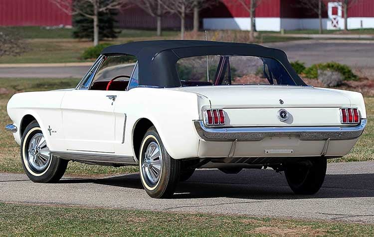 Video: Ford Mustangs on the Magic Skyway at the 1964-65 World's Fair