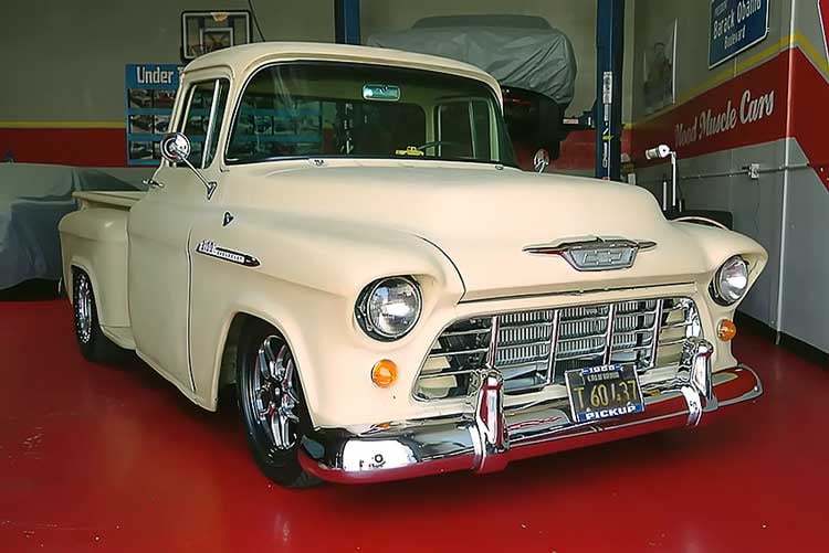 Video: 1000hp Twin-Turbo '55 Chevy Truck
