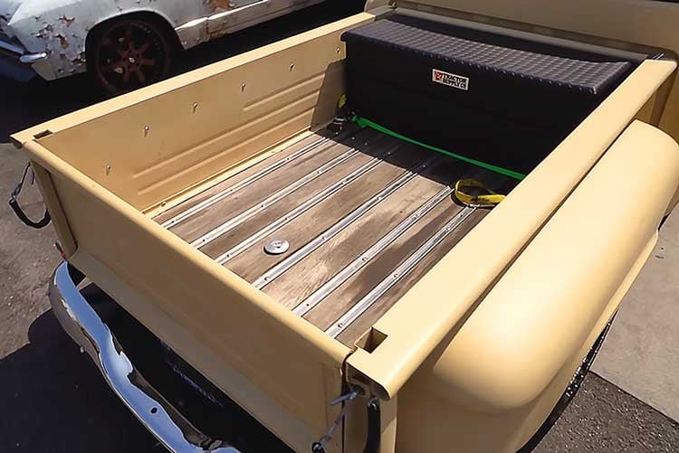 Video: 1000hp Twin-Turbo '55 Chevy Truck