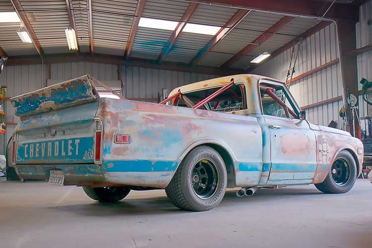 Video: RaceRods' NASCAR C10 Blends Classic Chevy Style with a Race ...