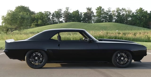 Video: Joe Rogan's 1969 Camaro Built by Roadster Shop