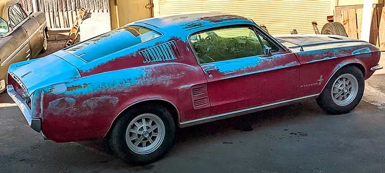 Ruffian '67 Mustang Fastback: A Gentleman's Racecar