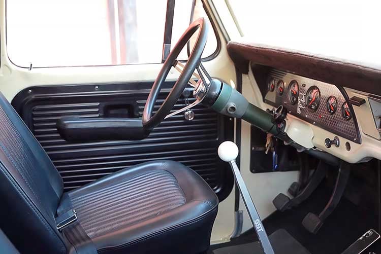 Video: TheCraig909's NASCAR Ford F-100 On the Streets with AutotopiaLA